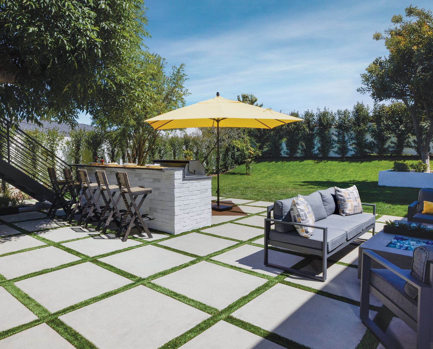 How to Measure Your Umbrella for a Replacement Canopy